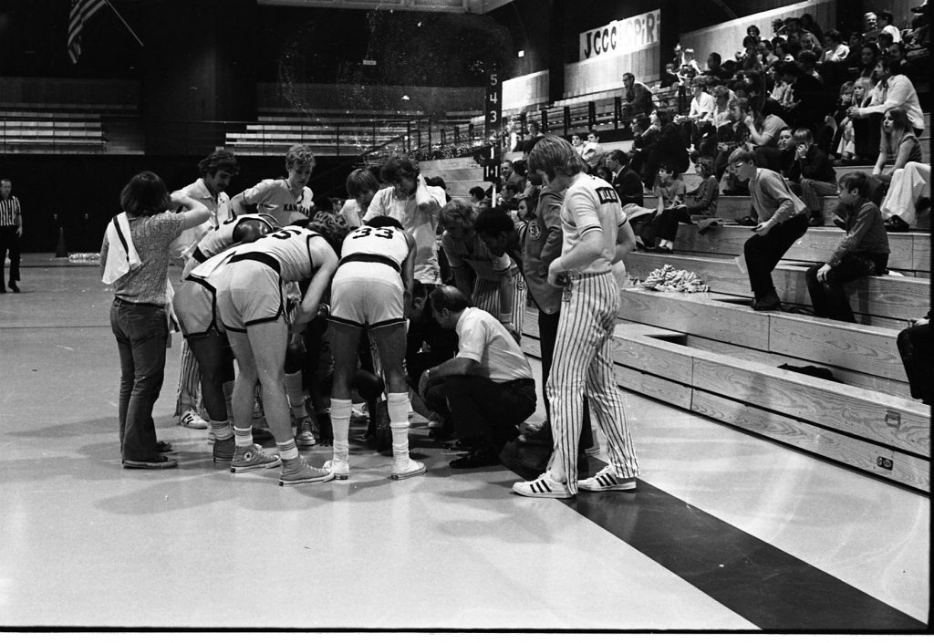 Men’s Basketball – Physical Education Athletics History