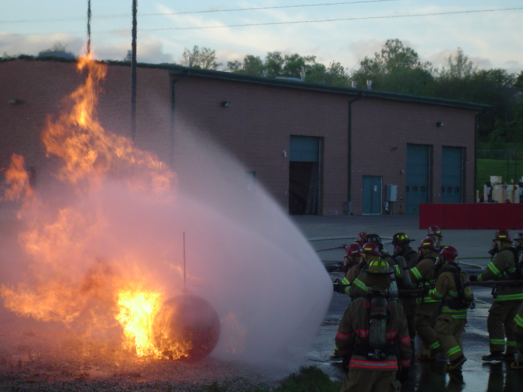 Feld Donates 20 Scott Airpacks | Johnson County Community College Fire ...